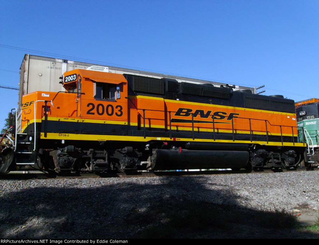 BNSF 2003 (GP38-2)